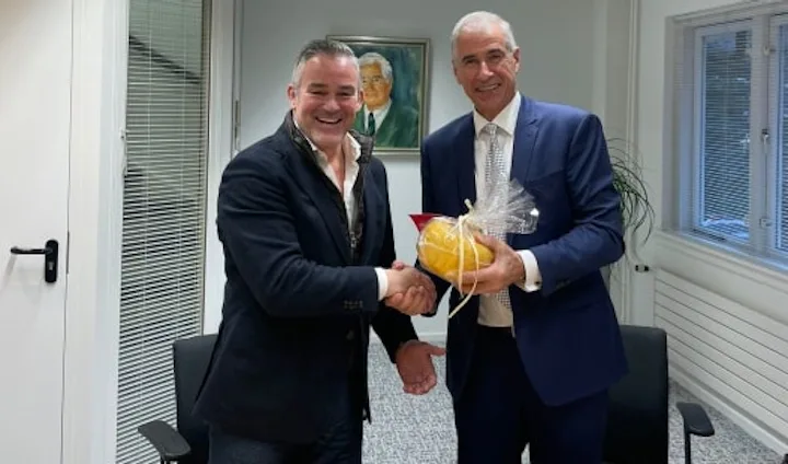 You Sure neemt de Bruyn Financieel Adviseurs in Delft over